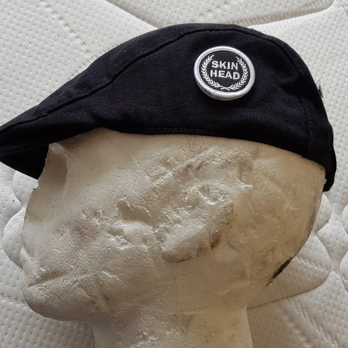 Skinhead Flatcap - with embroidered patch – Mainstage Merch